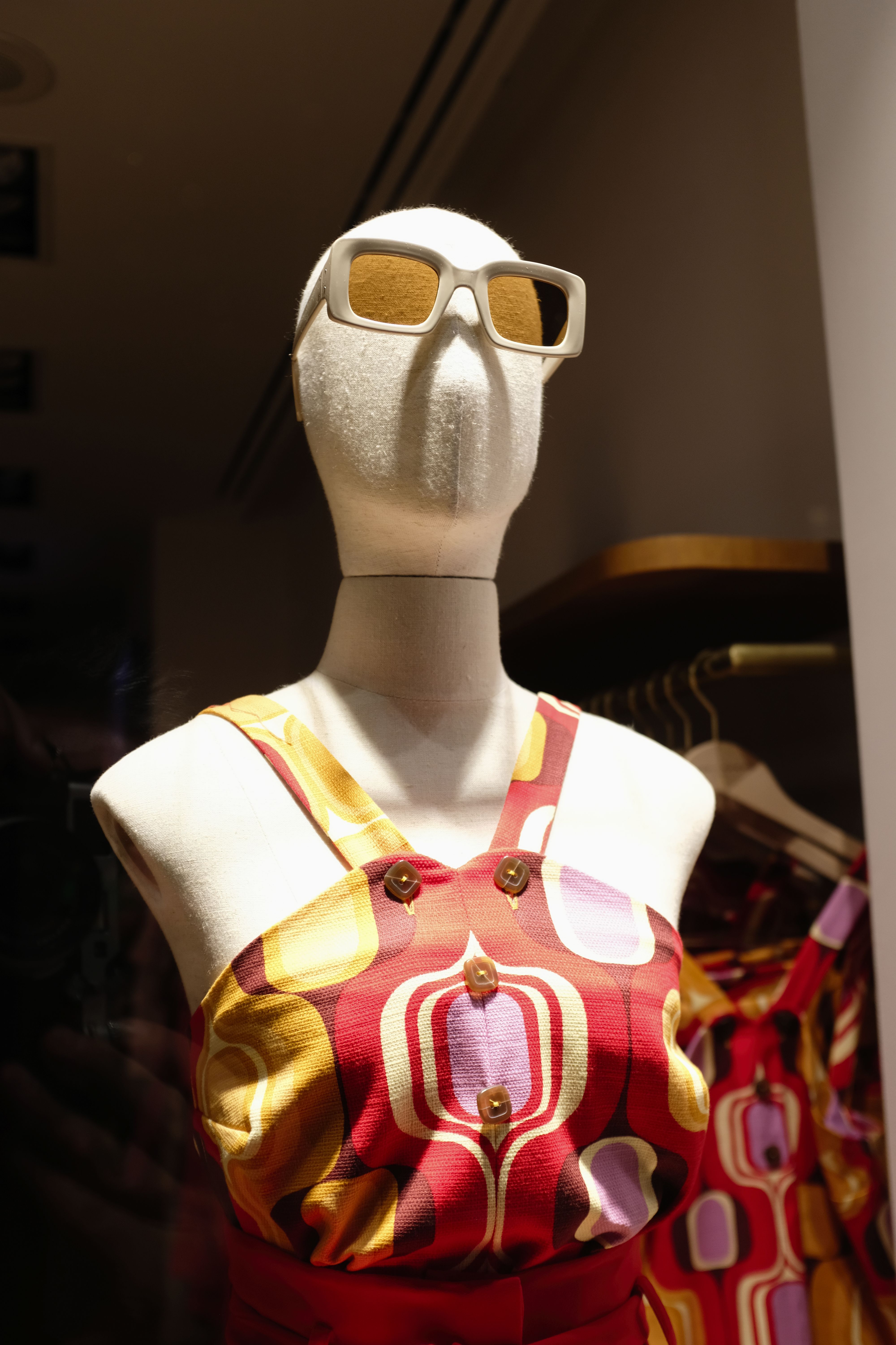 Miss Sun Glasses – The Lonerist Photo Blog